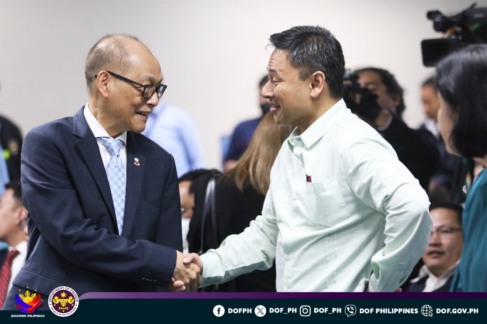 Diokno outlines priority legislation to help gov’t attain medium-term ... Diokno outlines priority legislation to help gov’t attain medium-term ...